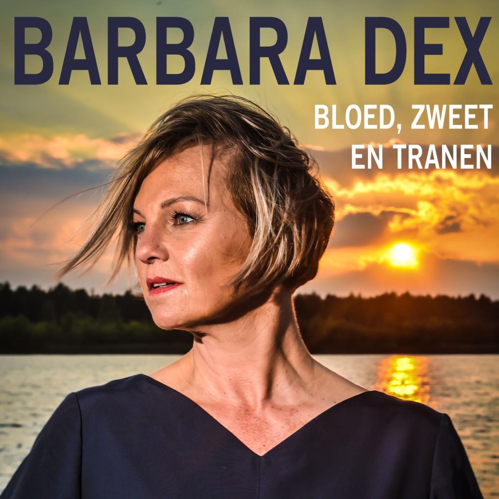 Barbara Dex brengt hulde aan overleden André Hazes | Showbizzsite